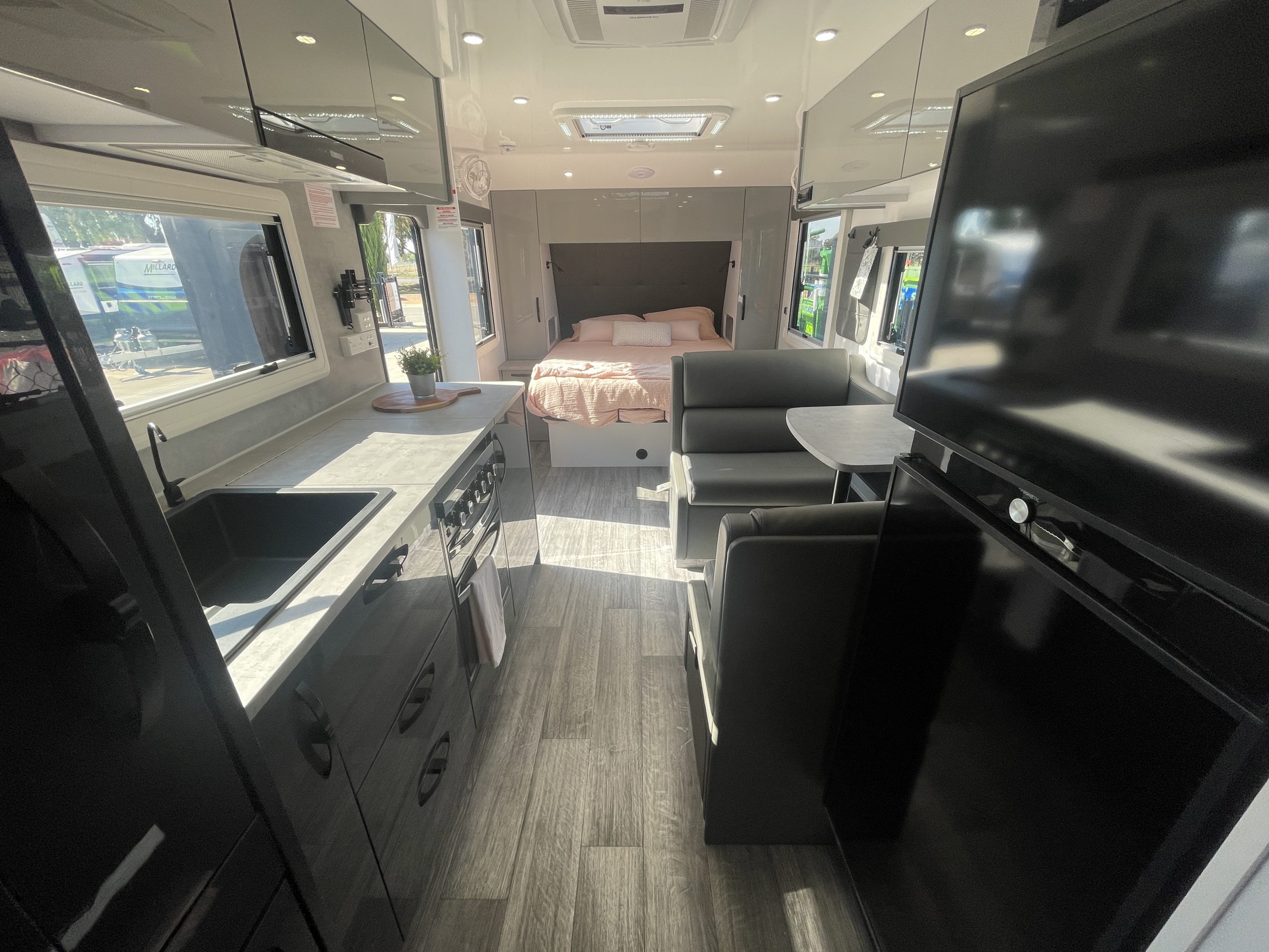 2022 DONWAY DOMENIC 19’6 CD - donway