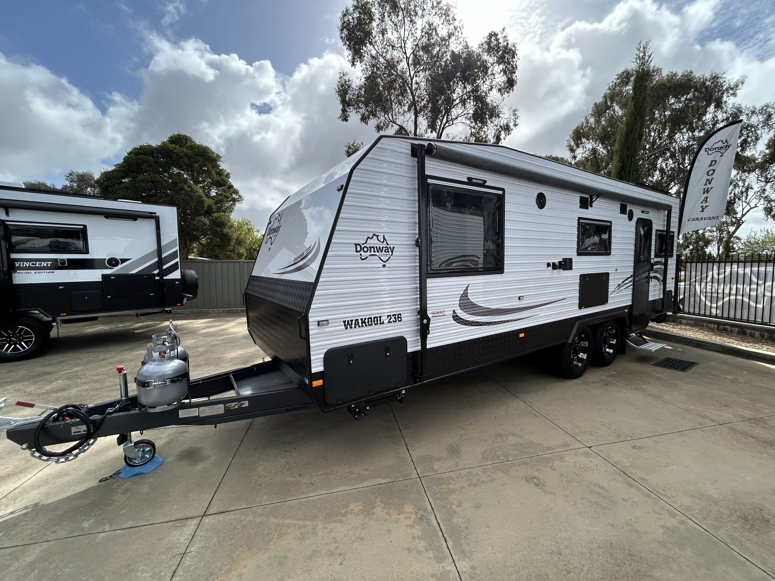 2024 DONWAY WAKOOL 23'6 RD - donway